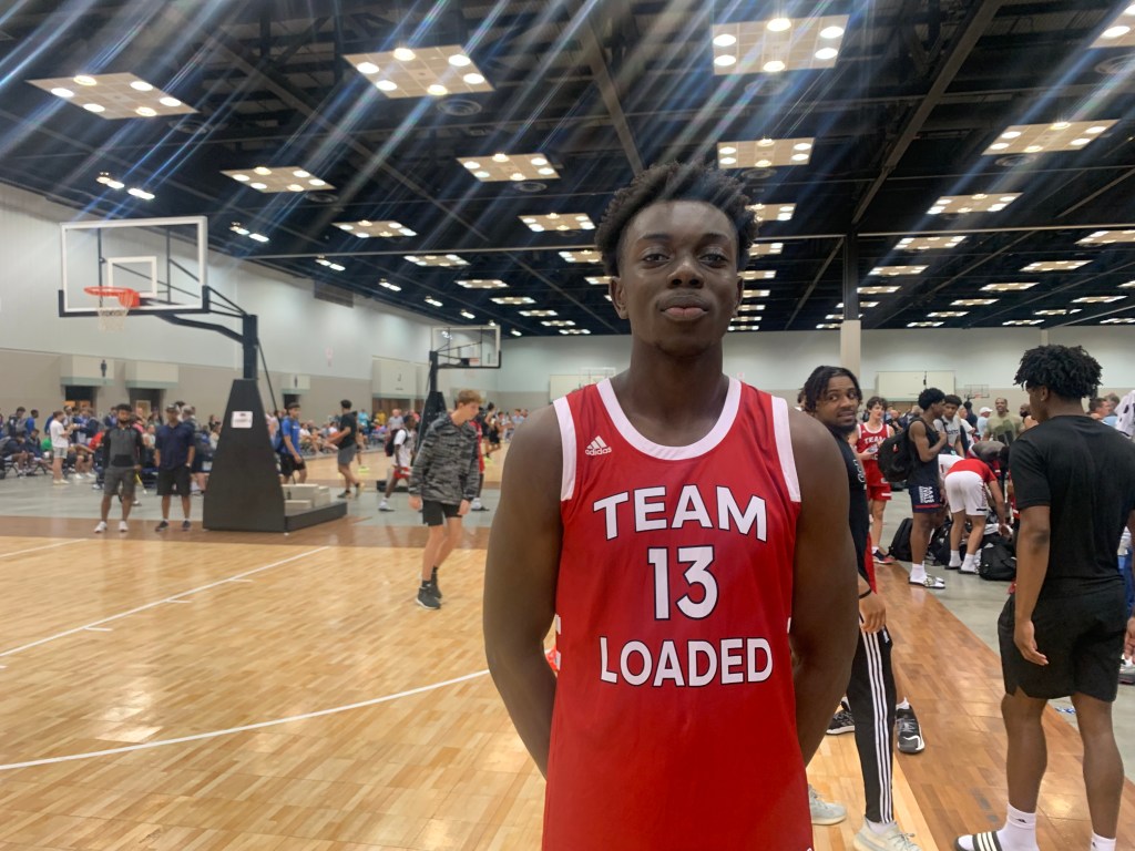 2023 Center Michael Nwoko Making His Name Known - Hoop Scoop Media